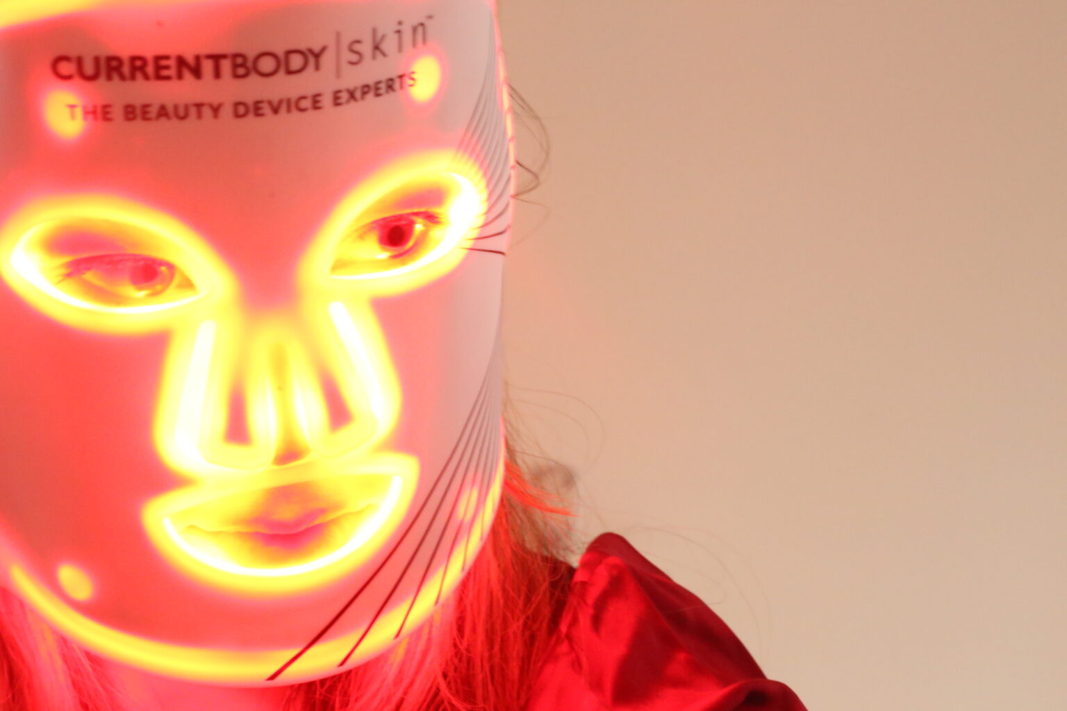 I tried the CurrentBody LED Mask (+ Discount) – ORGANIC BEAUTY LOVER
